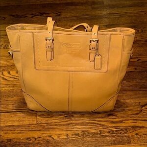 Coach | Bags | Coach Leatherware Legacy Camel Leather Tote Bag F413 ...